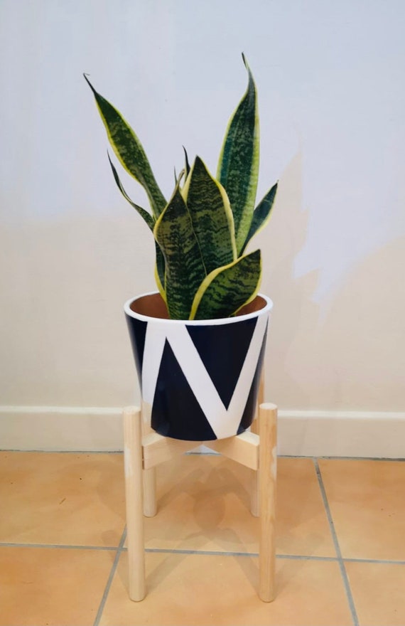 Round Plant Pot Stand Plant Stand Round 30cm Leg Hand | Etsy