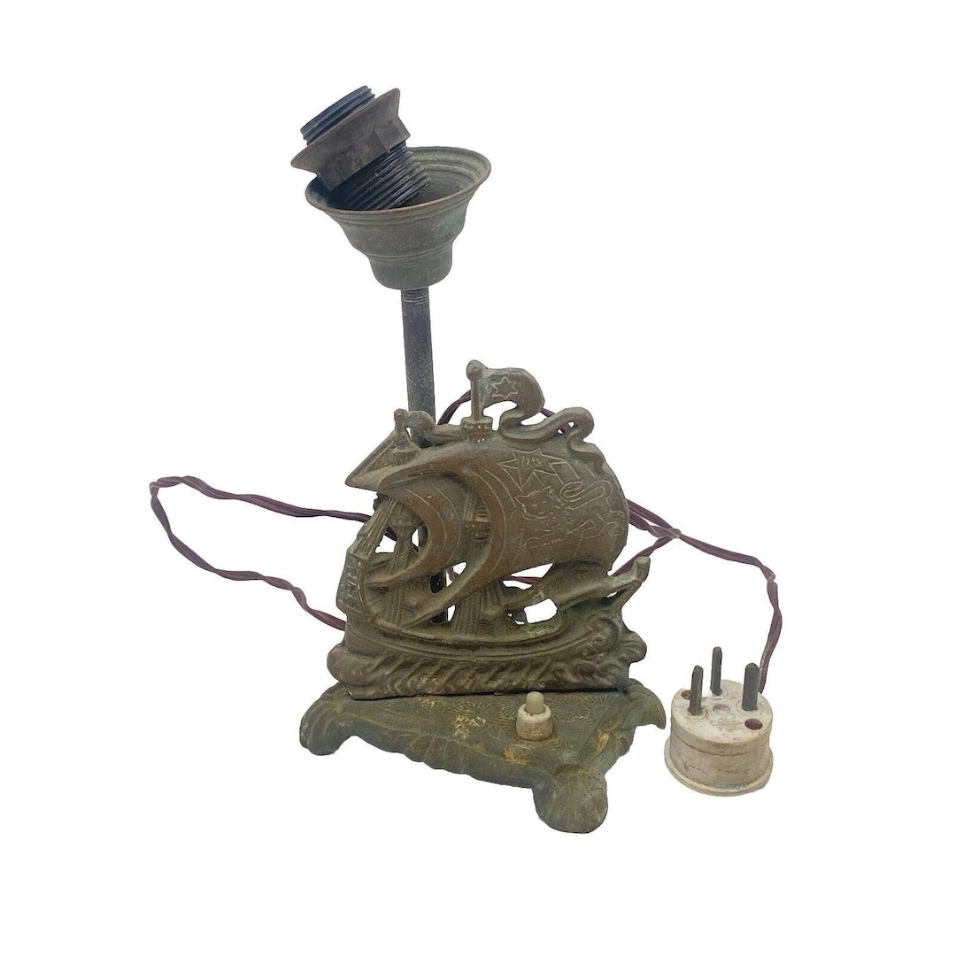 VINTAGE Israel Mid Century Electric Lamp, Ship, Lion of Judah ZION ...