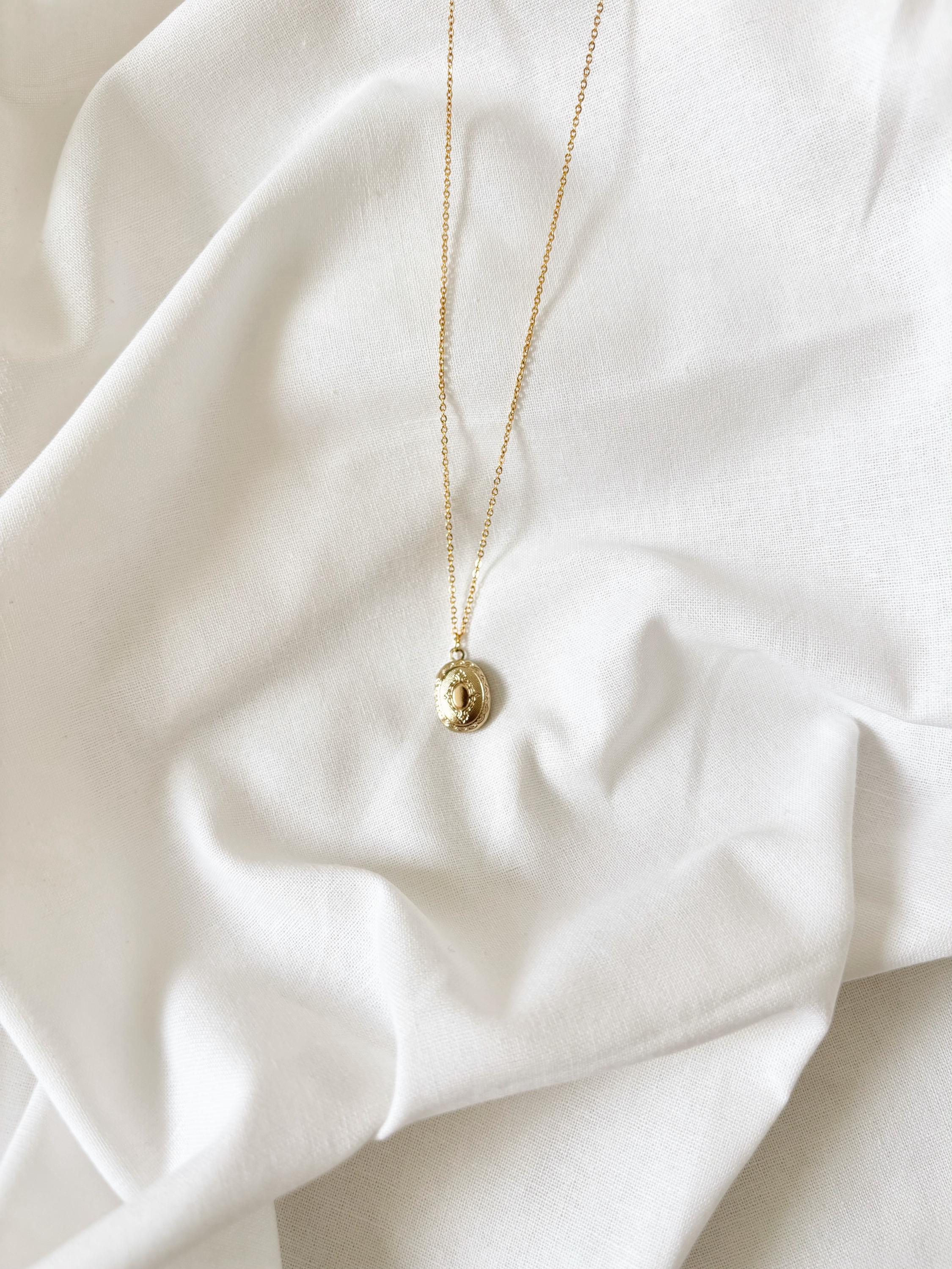 Isabella Mini Locket | Mini Locket Necklace, Vintage Locket, Small ...