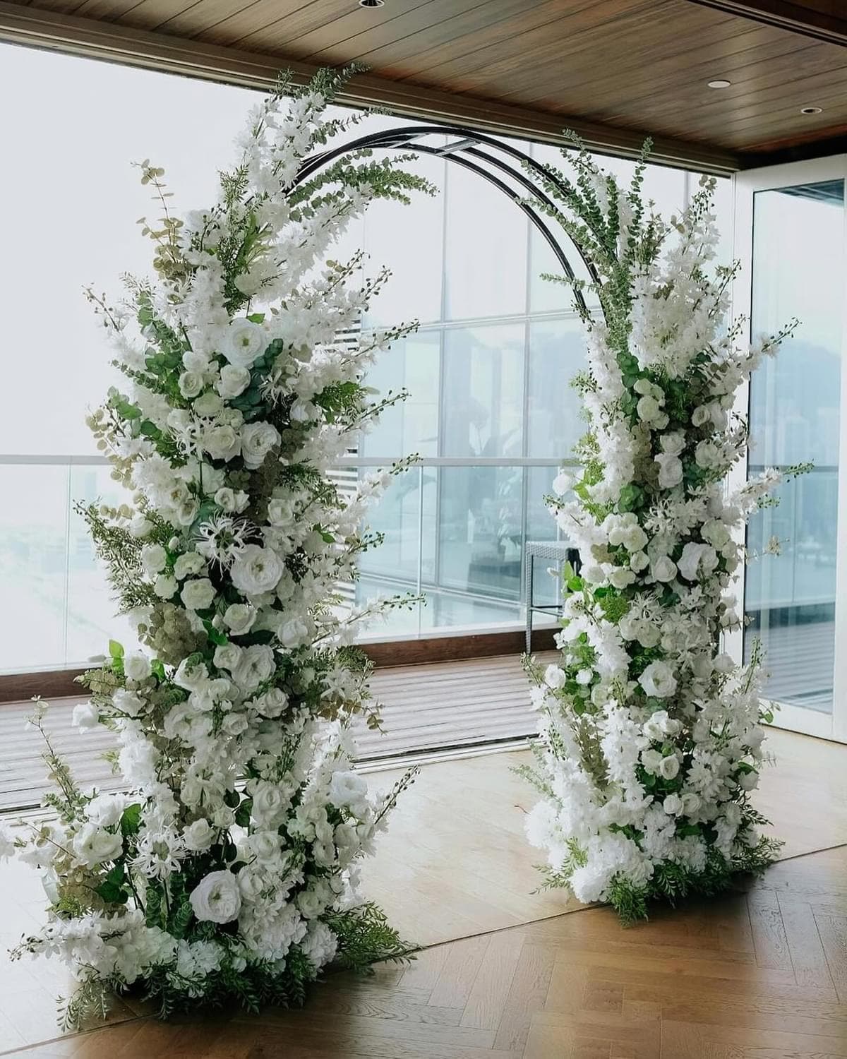 Classic Elegant White Greenery Colors Wedding Arch Floral Arrangement ...