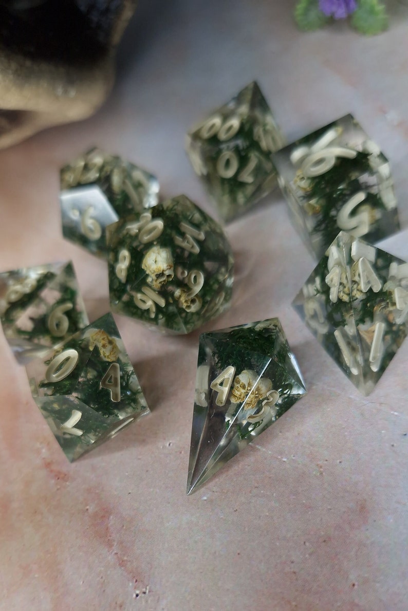 Sharp Edged Dice Set EXTRA D4 B GRADE Skulls and Moss Grave Cleric D&D ...