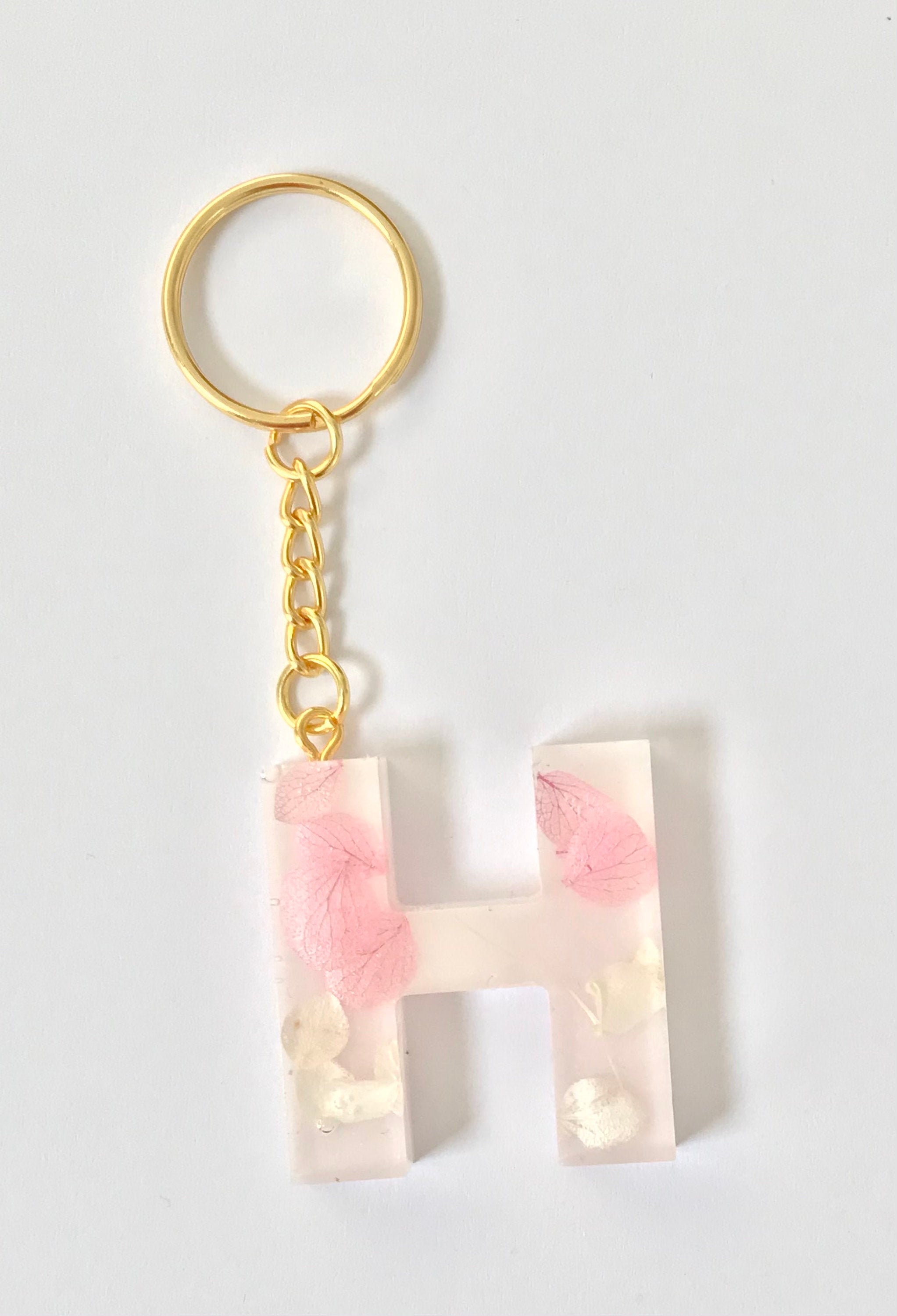 Aesthetic Custom Real White and Pink Flower Petal Resin Letter Keychain ...