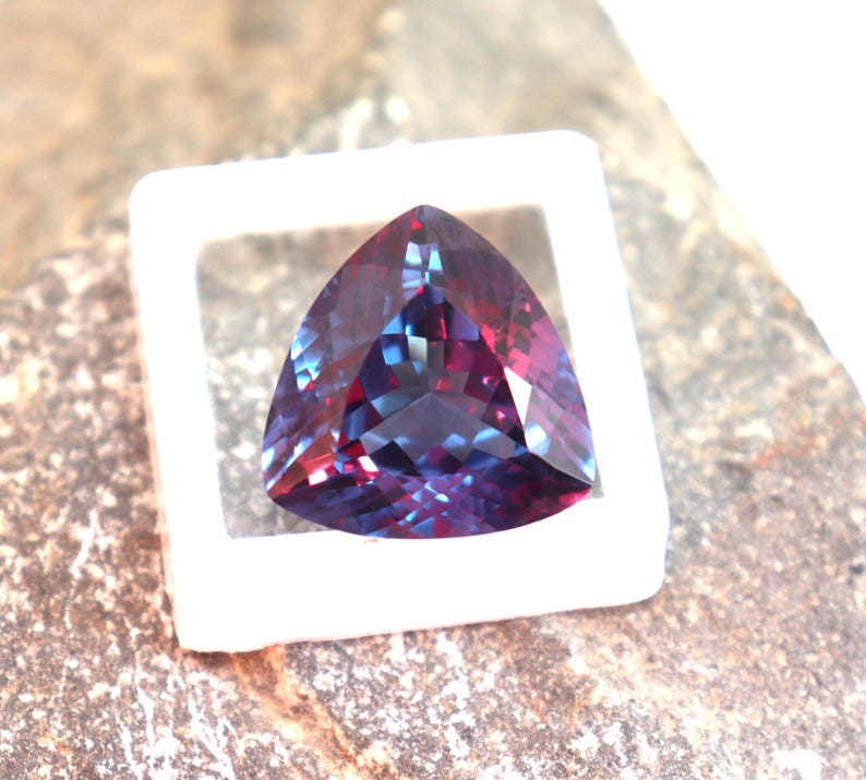 Natural Multi Color Changing Alexandrite Trillion Cut Big Size 30ct ...