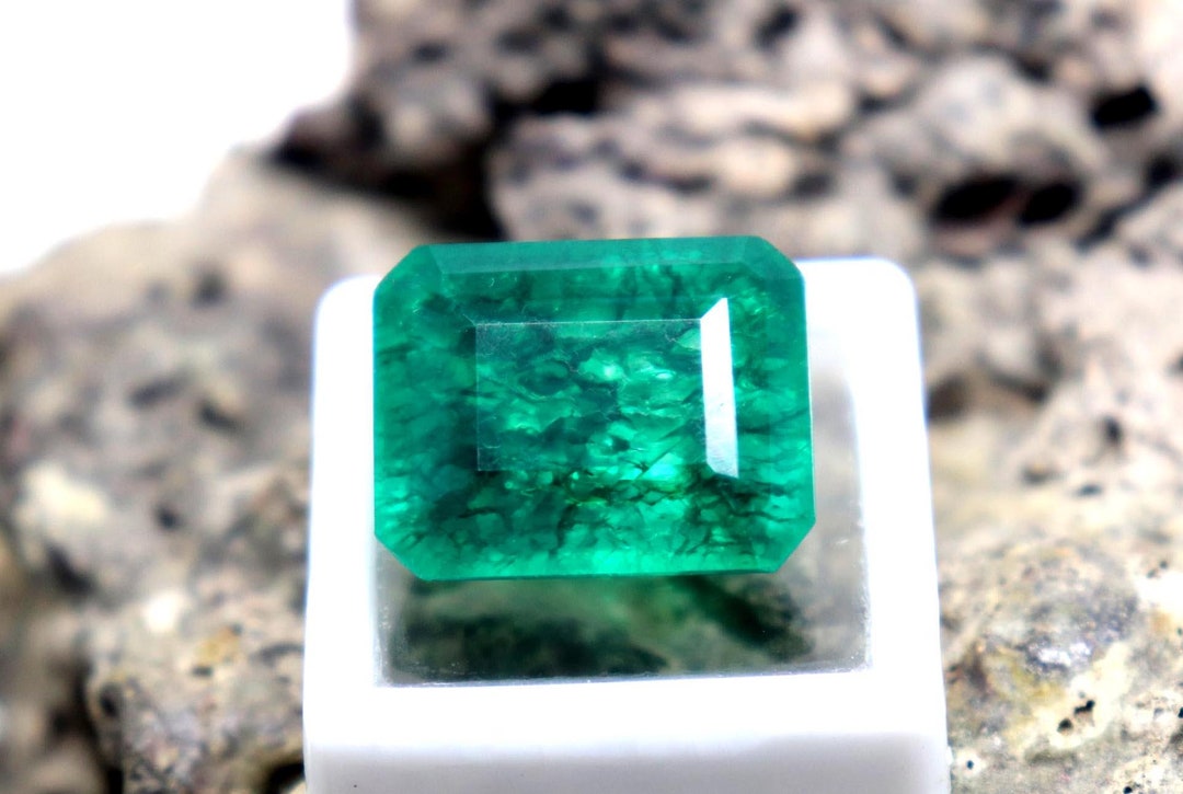 BIG Size 22CT Emerald Cut Emerald Gemstone 20x15.7x10.7mm Faceted Green ...