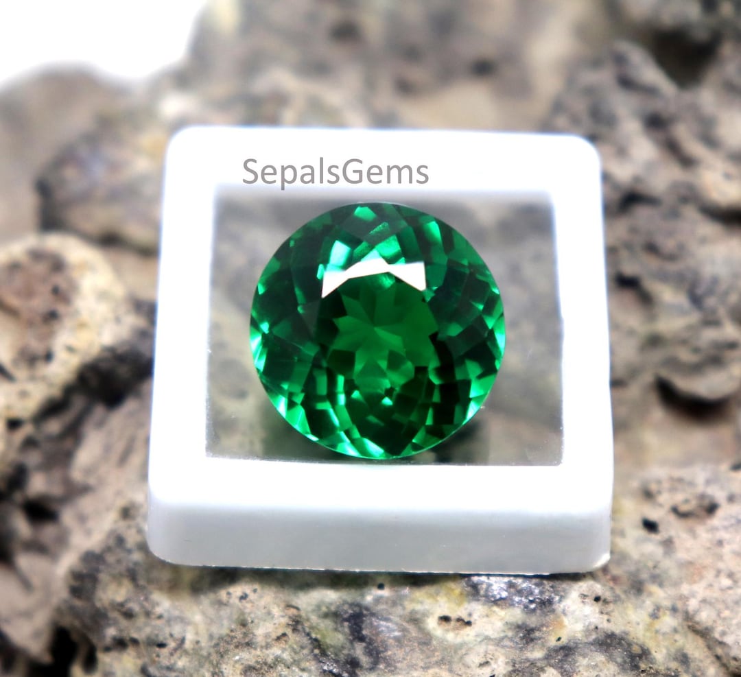 24.3CT Best Quality Certified Green Emerald Gemstone Comes From ...