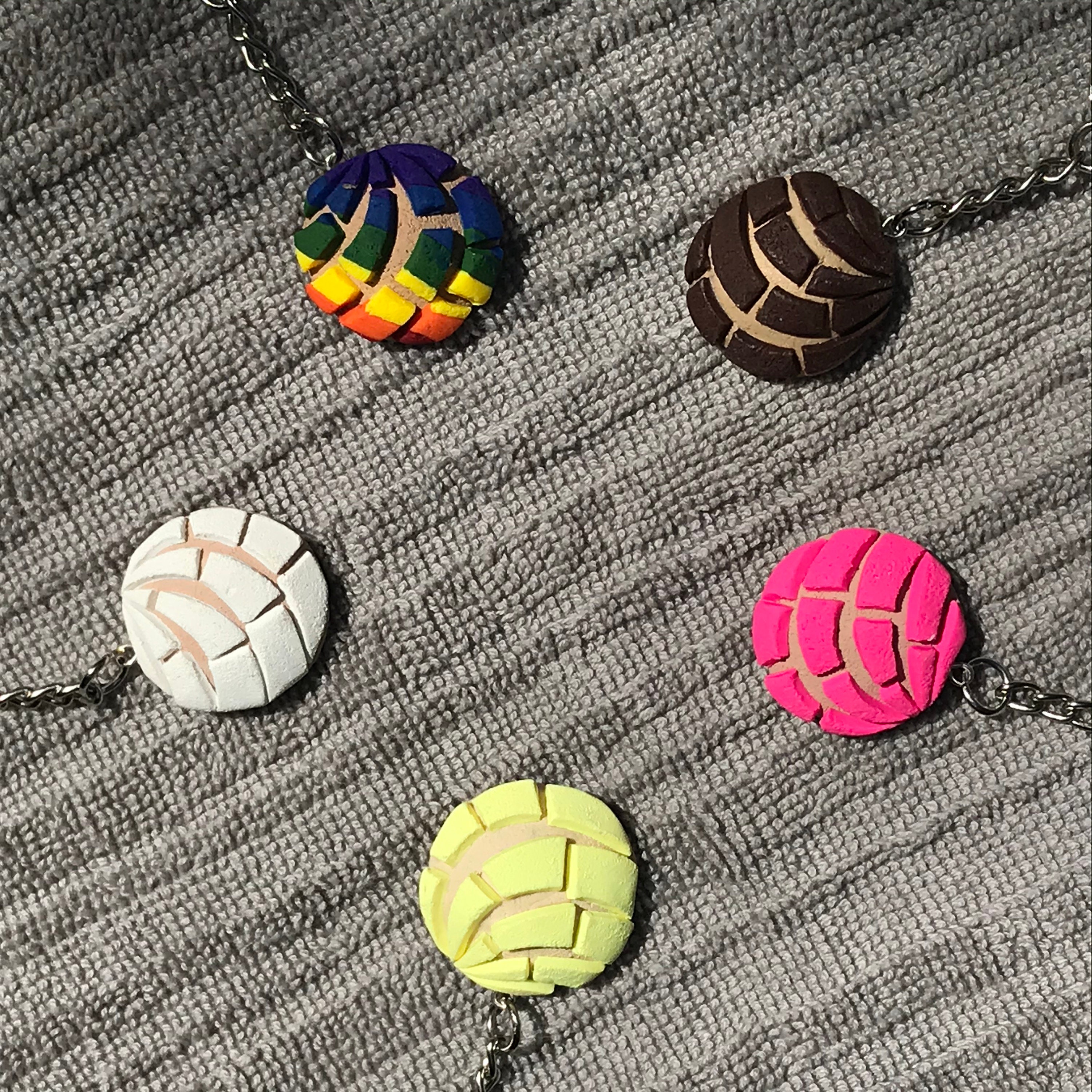 Concha keychains handmade | Etsy