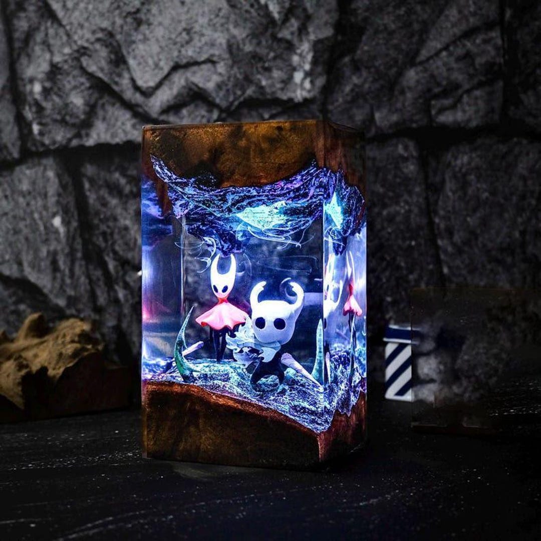 Hollow Knight and Hornet Greenpath Resin Lamp Resin Epoxy Diorama Lamp ...