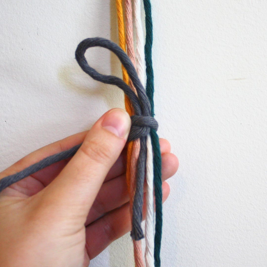 PDF Photo Guide: Beginner Macrame Knots, Lark's Head, Gathering Knot ...