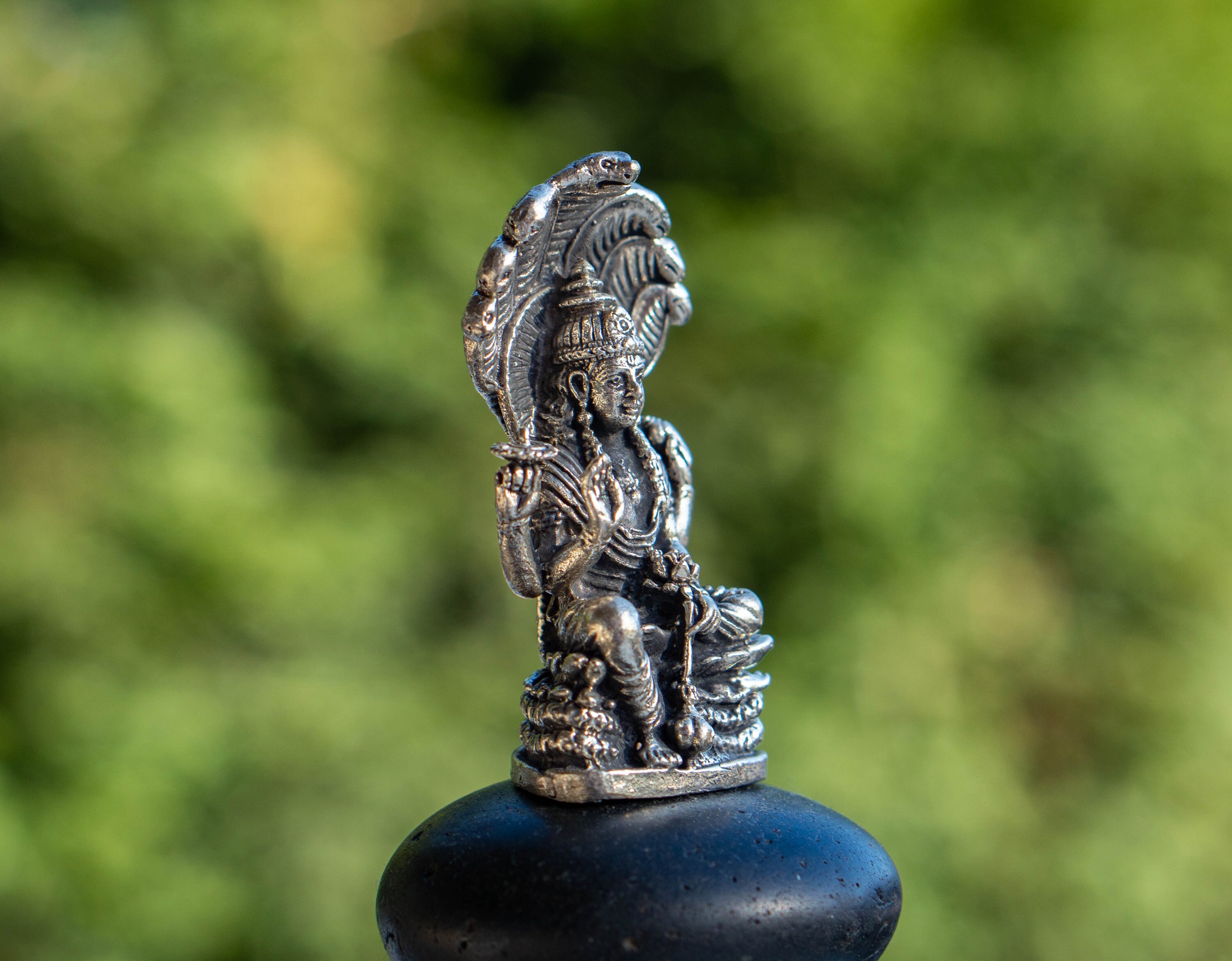 Vishnu Statue in Brass: Small Staute of Hindu God Vishnu God of ...