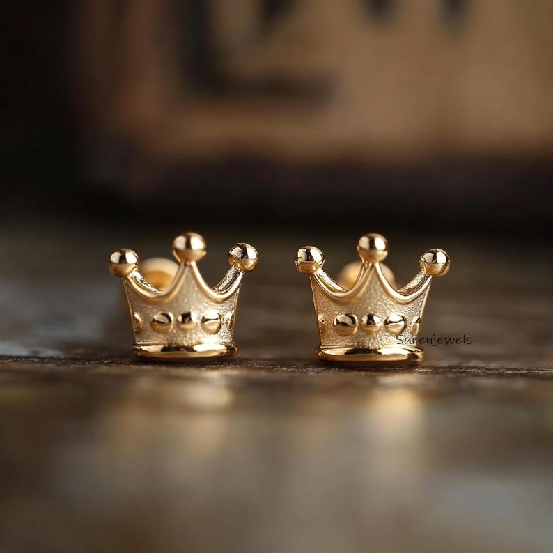 14k Gold Crown Stud Earrings: Princess Tiara Jewelry - Etsy