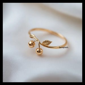 Dainty 14k Gold Cherry Ring: Handmade Fruit Jewelry - Etsy