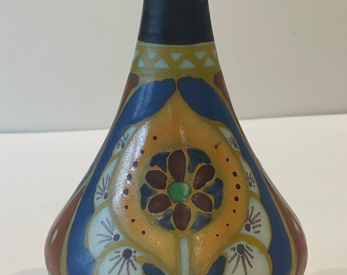 Art Deco Gouda Vase - 1920s Arnhem Vase, Decor Lindus, 7 Inches Tall ...