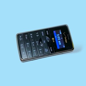 Vintage Y2K Keyboard Flipphone. - Etsy