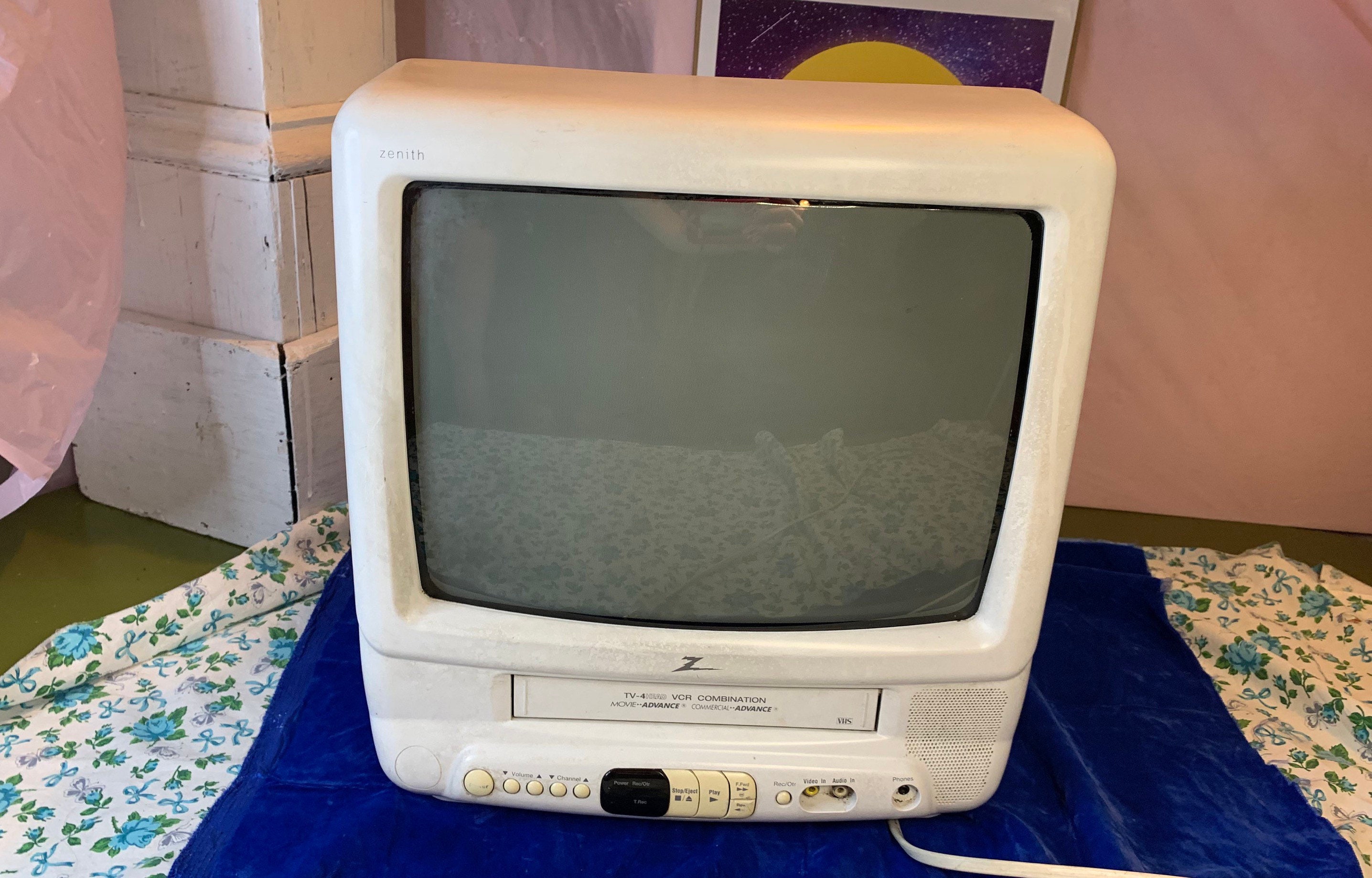 Vintage Zenith VHS Television Set. | Etsy