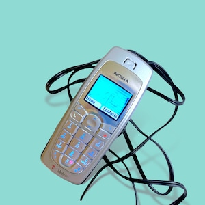 Vintage 90s Nokia Cell Phone WORKS. - Etsy