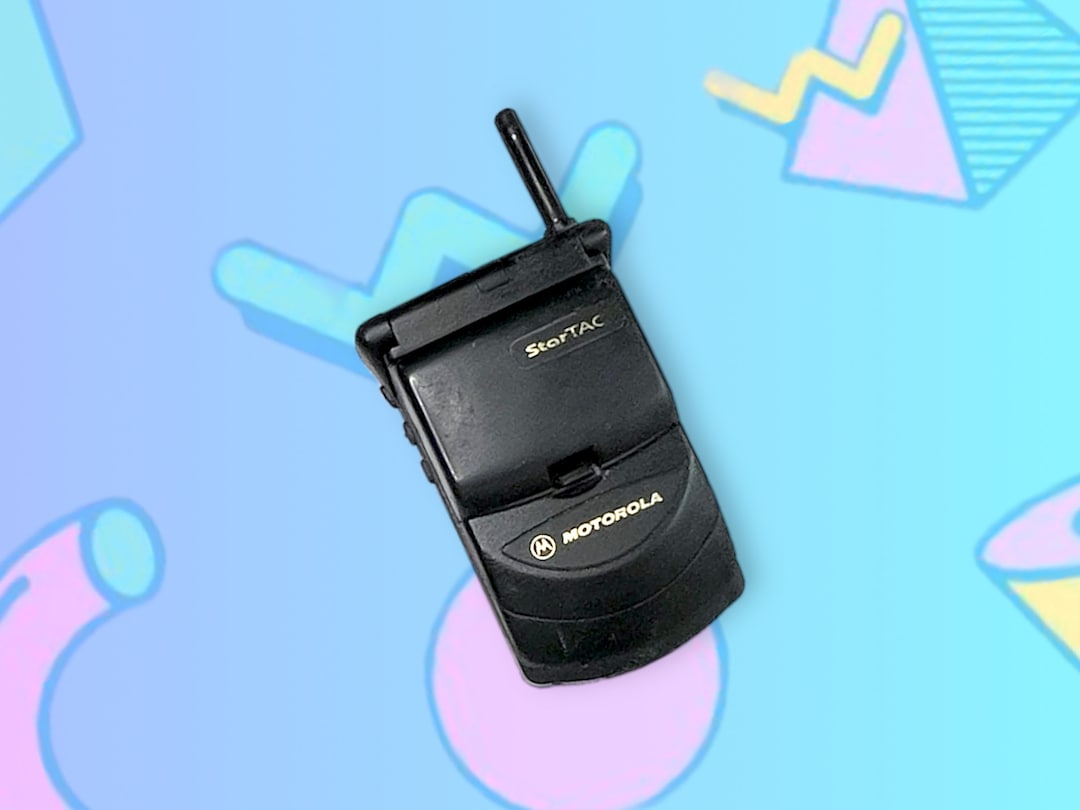 Vintage 90s Motorola Flip Cell Phone.rare. - Etsy