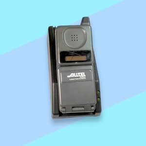 Vintage Motorola Alltel Mobile Flip Phone. Works . as is . - Etsy