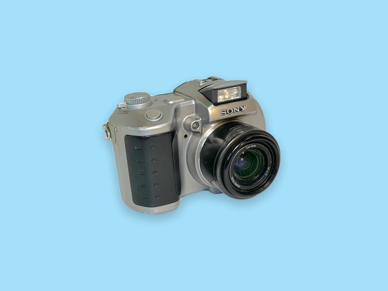 Vintage Y2K Digital Sony Camera. - Etsy