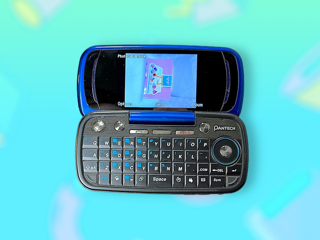 Vintage Y2K Pantech Keyboard Flip Cell Phone. Rare. Works. - Etsy