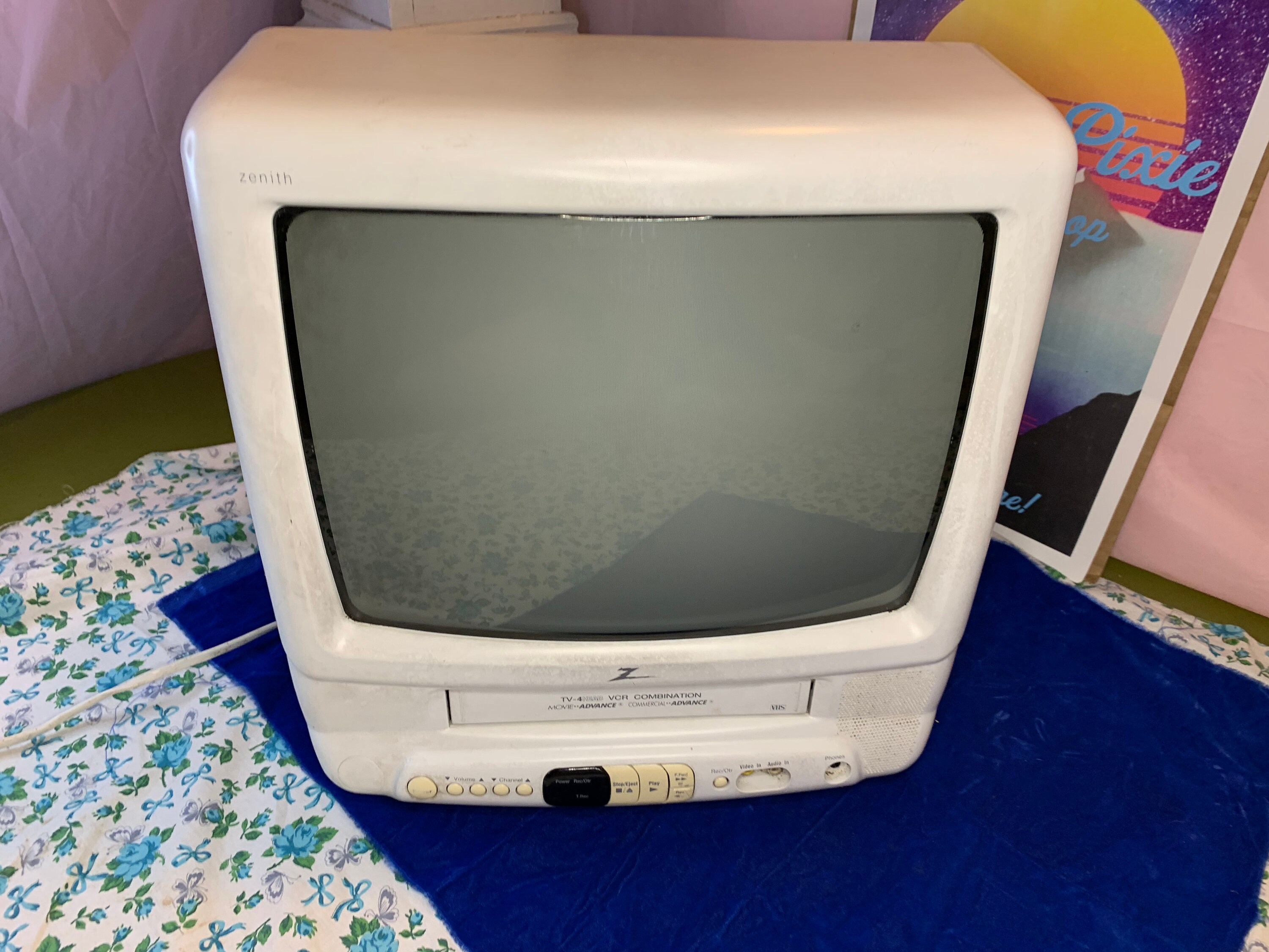 Vintage Zenith VHS Television Set. | Etsy