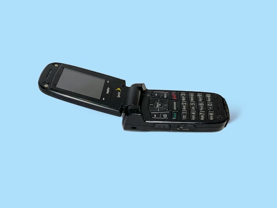 Old Sprint Samsung Flip Phone