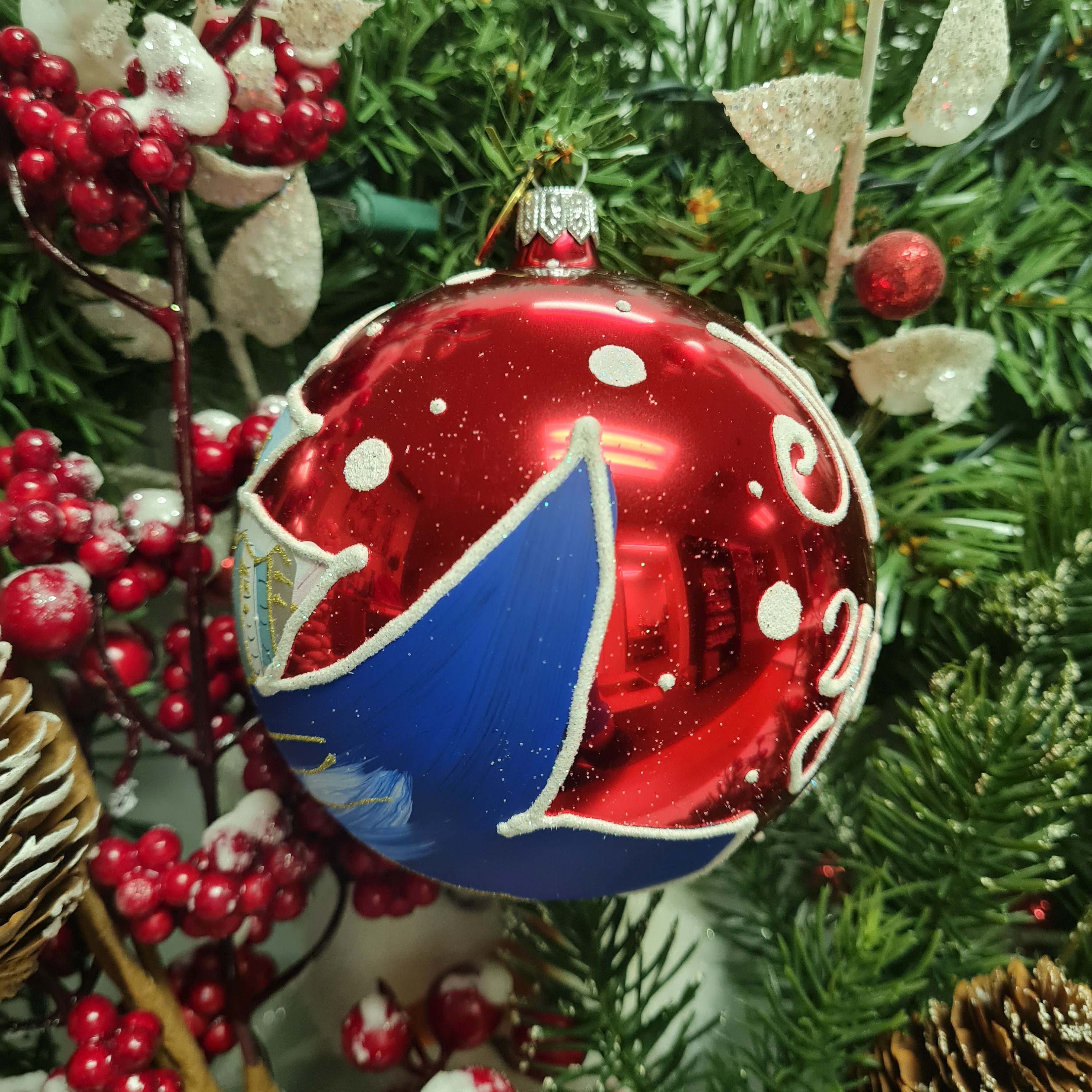 New York City Scene With Xmax Tree and Statue of Liberty Hand - Etsy