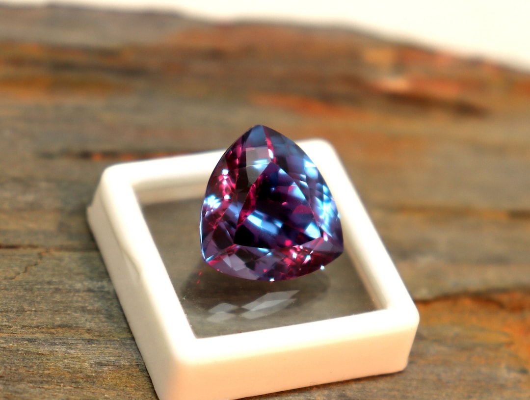 AAA Color Changing Alexandrite Gemstone Unheated Untreated Alexandrite ...