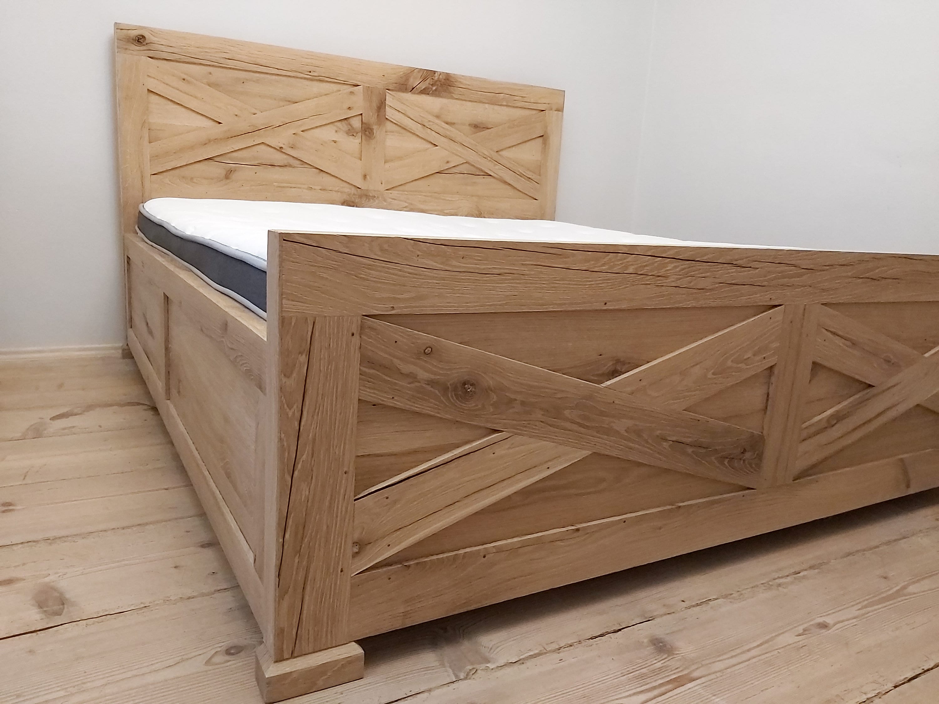Reclaimed Wood Bed Handmade Oak Bed - Etsy Sweden