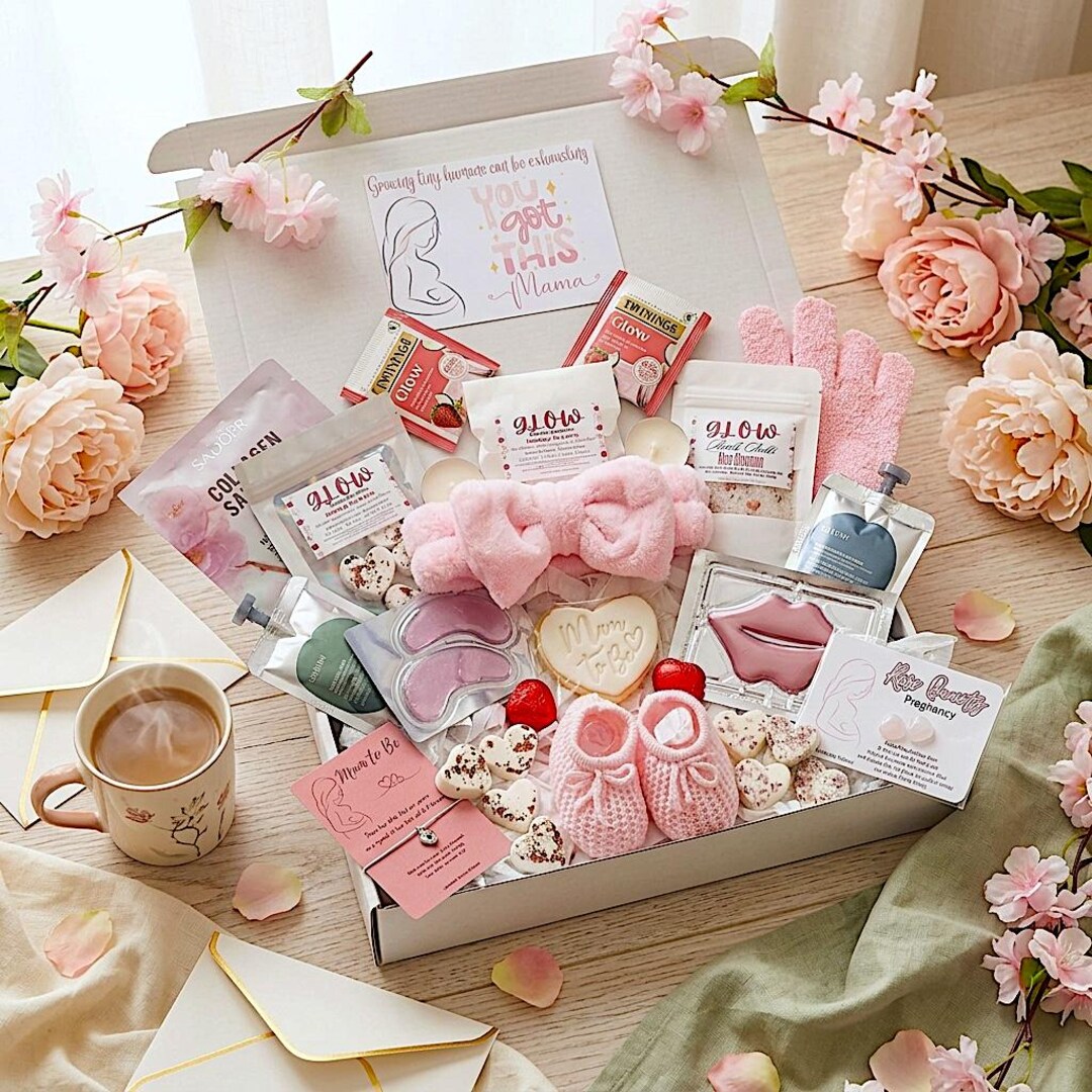BABY and MAMA to BE Pamper Hamper | Pregnancy Care Package | Baby ...