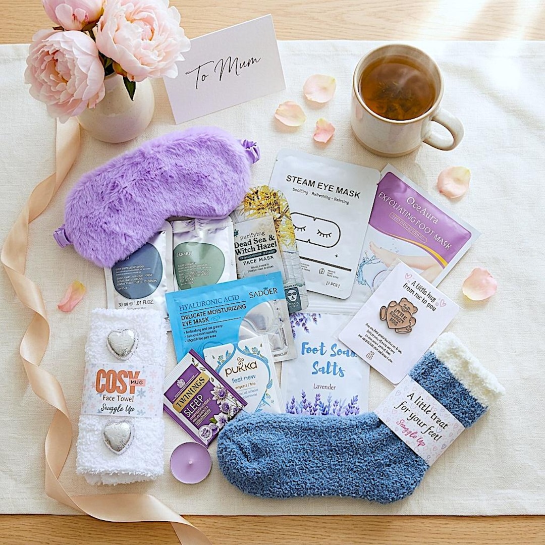 COSY NIGHT IN Pamper Hamper - Self-care Relaxation Spa Set - Hug in a ...