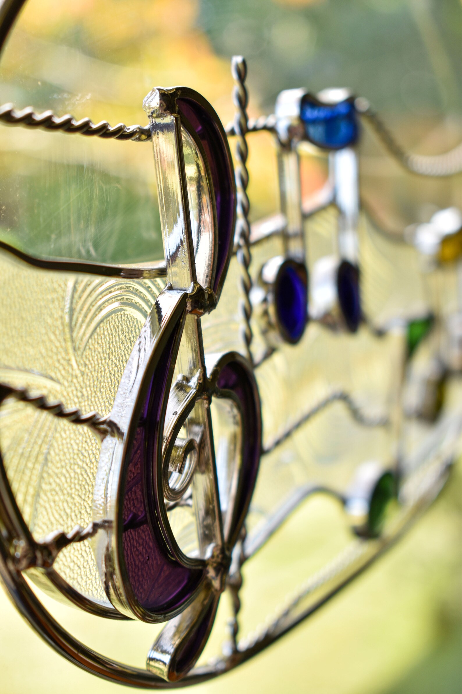 Music in Oval Wire Frame - Etsy