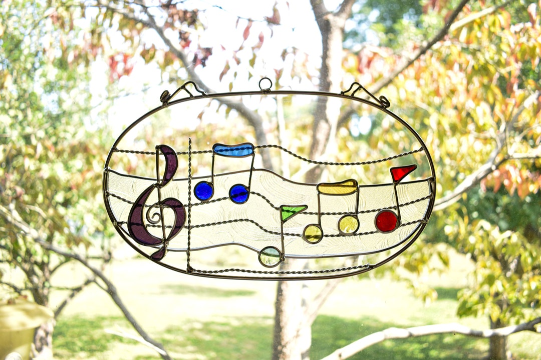 Music in Oval Wire Frame - Etsy