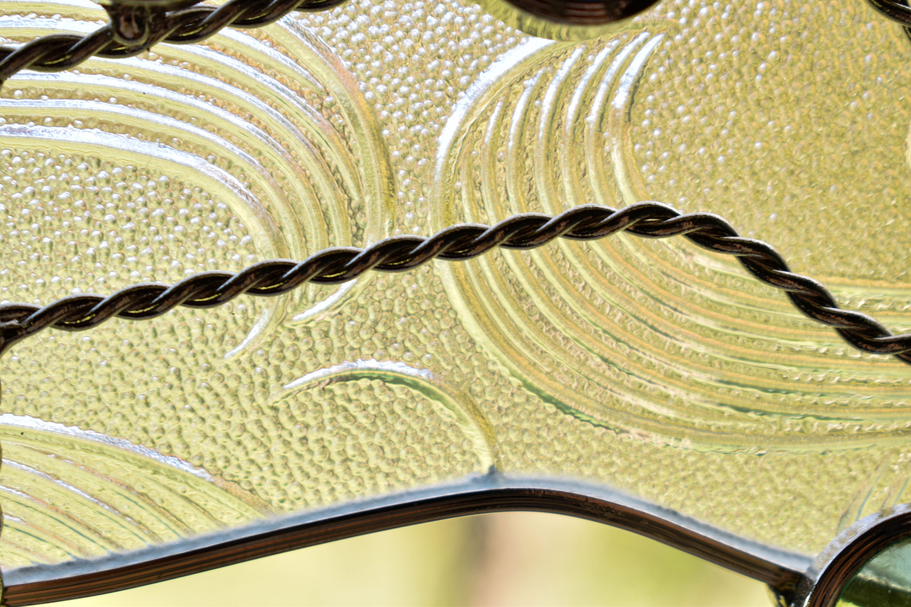 Music in Oval Wire Frame - Etsy