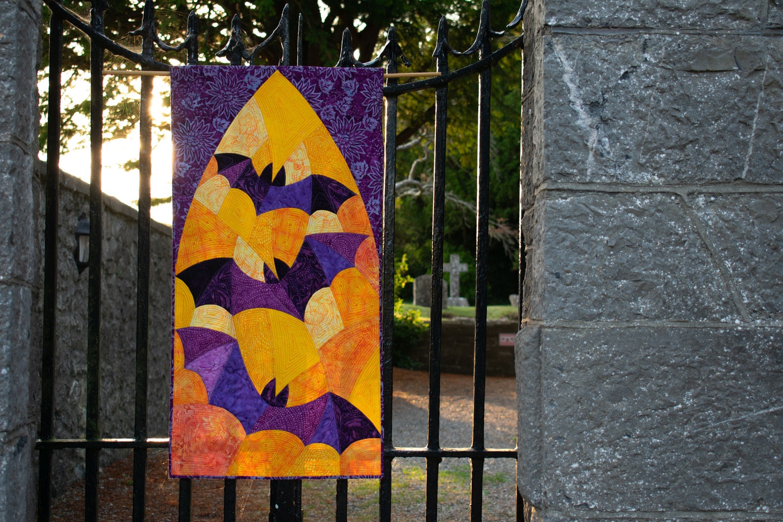 Bats in the Castle PDF Art Quilt Pattern Curve Piecing - Etsy