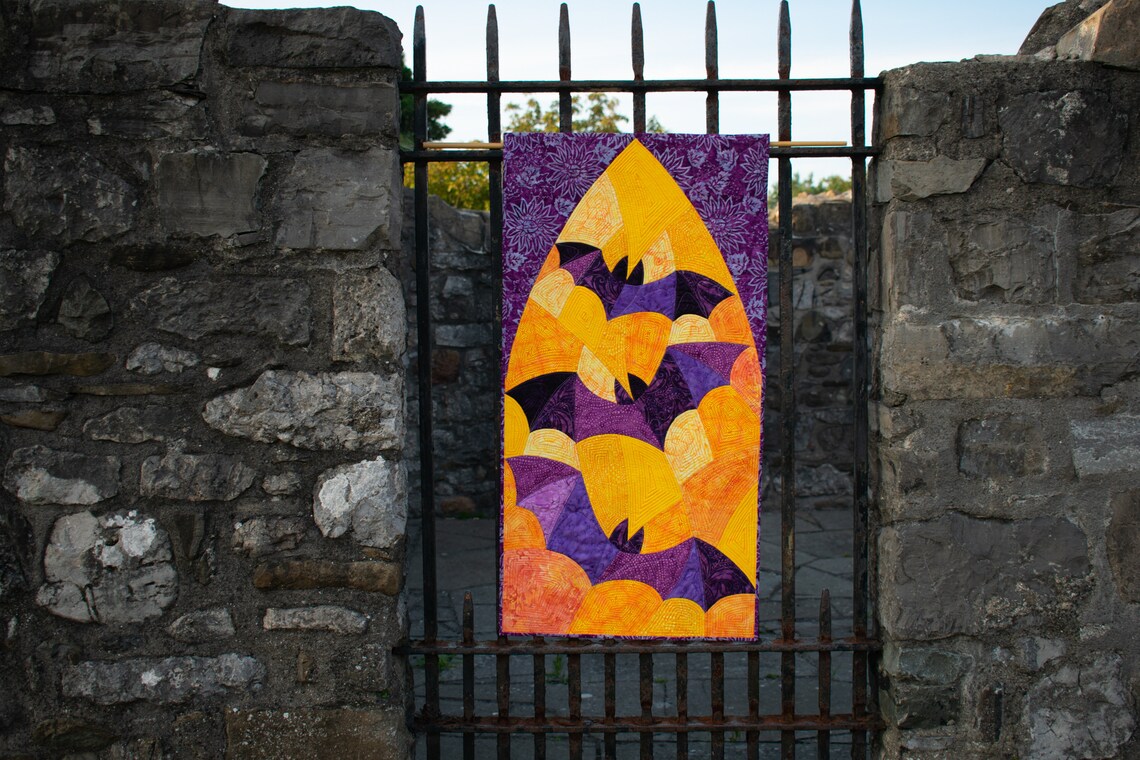 Bats in the Castle PDF Art Quilt Pattern, Curve Piecing, Instant ...