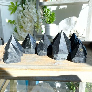 Black Tourmaline Top Polish Point W/ Inclusion - Healing Stone ...