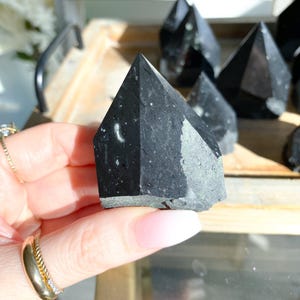 Black Tourmaline Top Polish Point W/ Inclusion - Healing Stone ...
