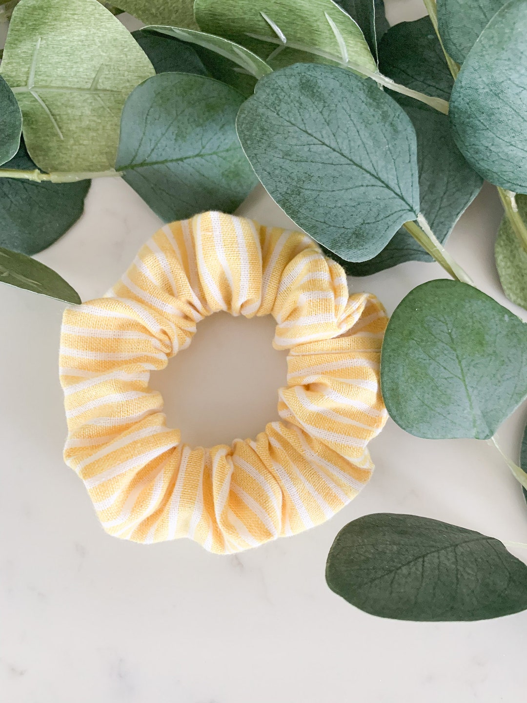 Yellow Scrunchie Yellow Scrunchy Cute Scrunchie - Etsy.de