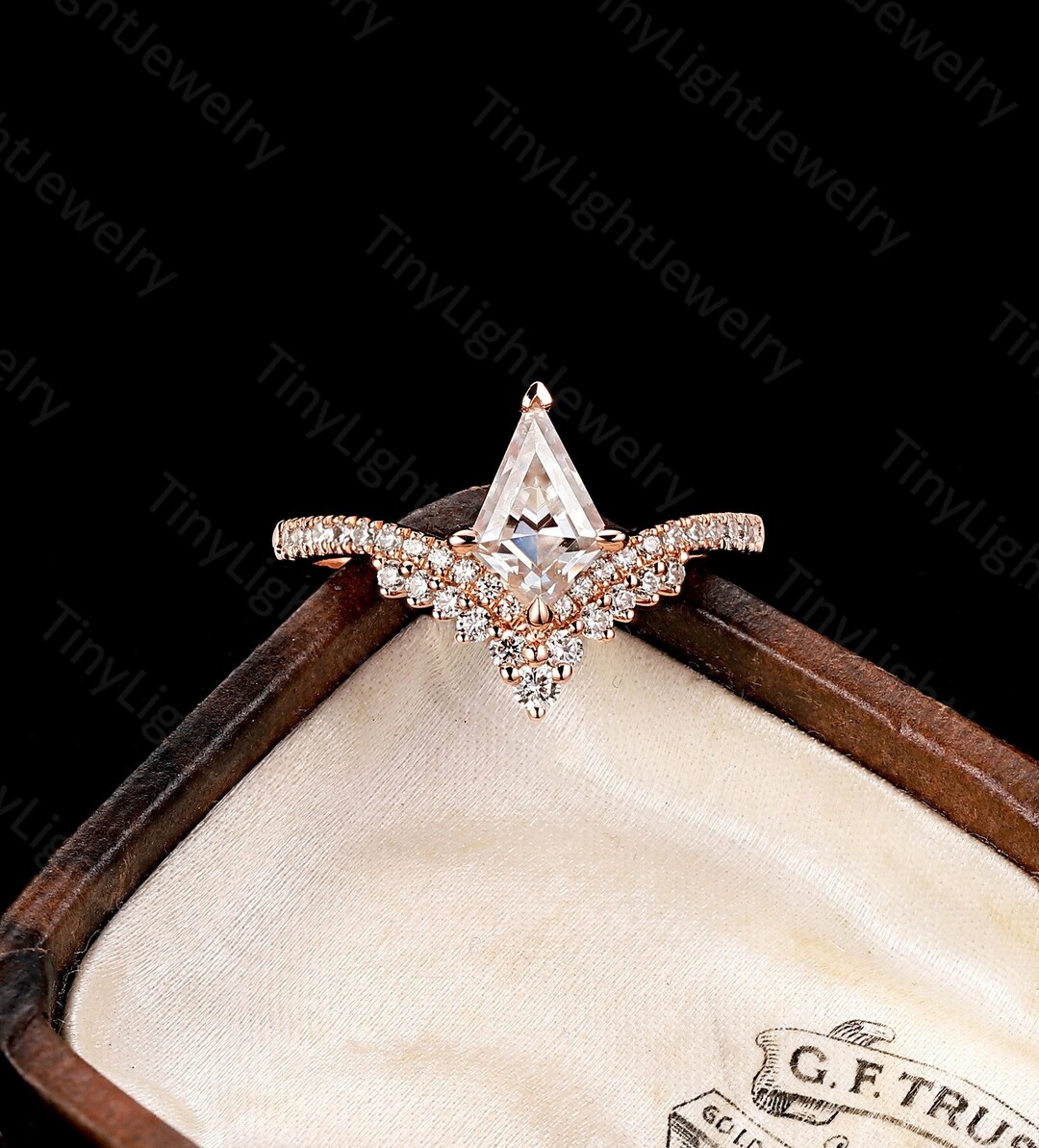 Vintage Kite Moissanite Engagement Ring Women Art Deco Moissanite Pave ...
