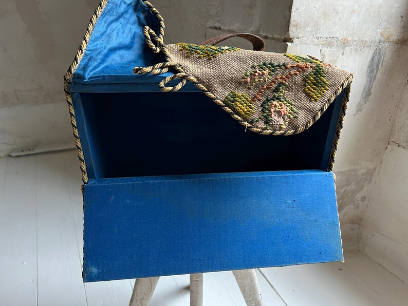 Rare Vintage French Tapestry/embroidered/cross Stitch Document Case/box ...