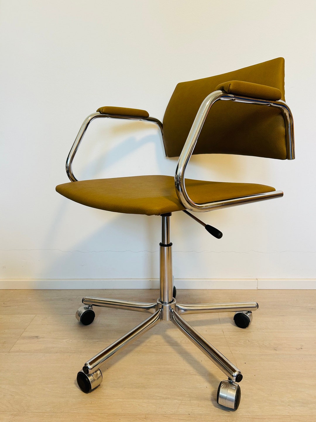 Fully Restored Mustard Vintage Office Chair by Kovona Model K- 103 From ...