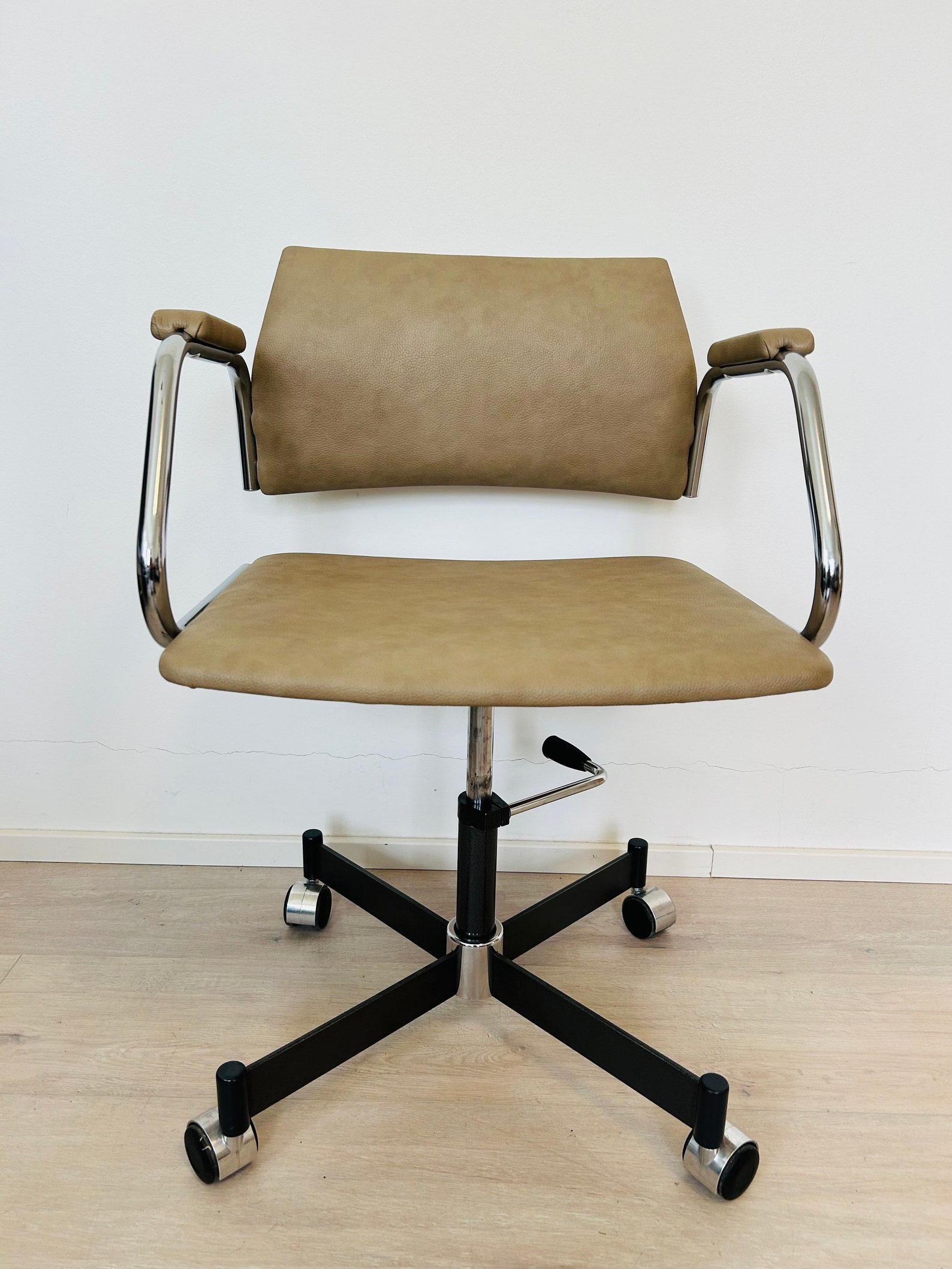 Fully Restored Beige Vintage Office Chair From Kovona, 1980s - Etsy