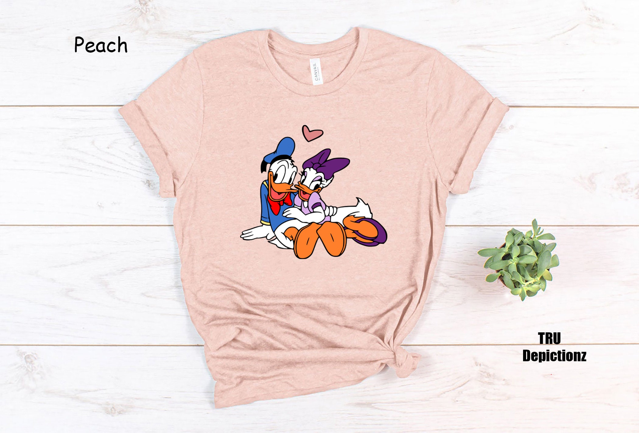Donald Duck and Daisy Duck in Love Shirtdonald Duck and - Etsy
