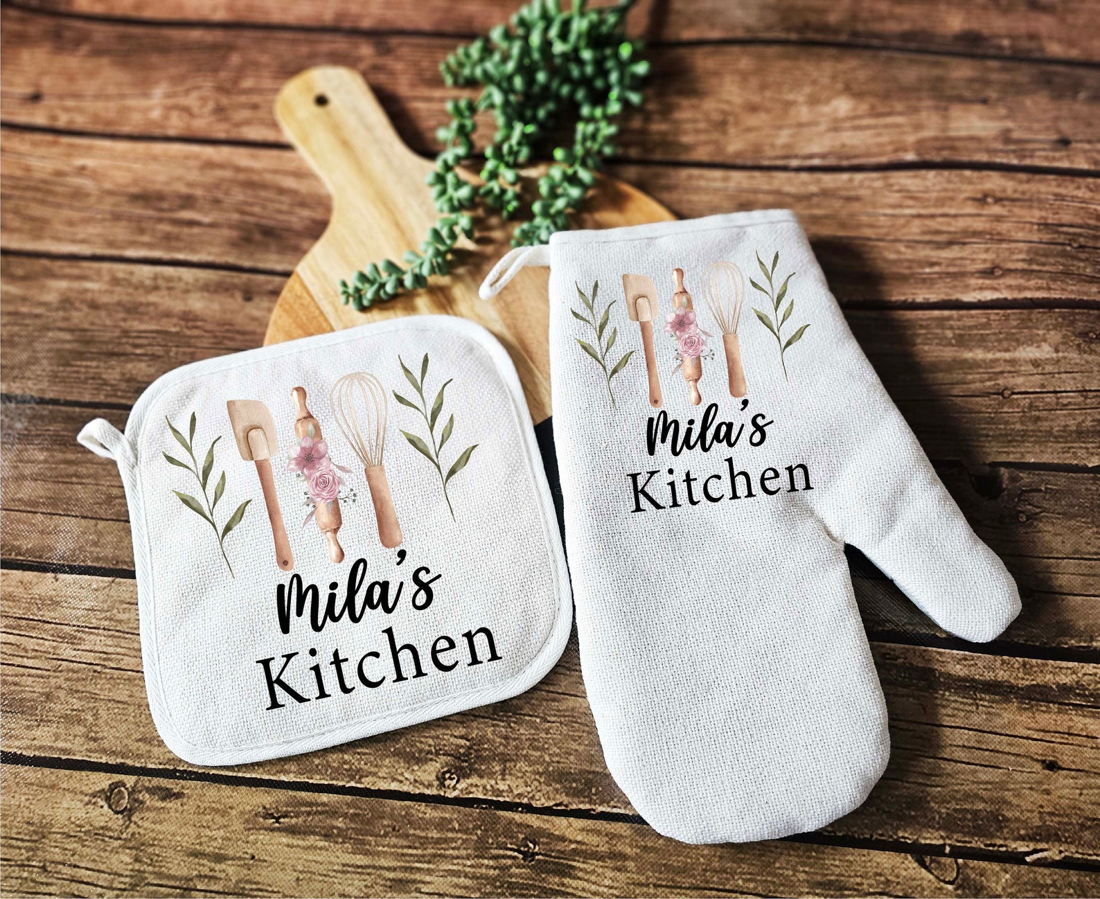 Personalized Kitchen Gift Set: Custom Apron, Oven Mitt, Potholder - Etsy
