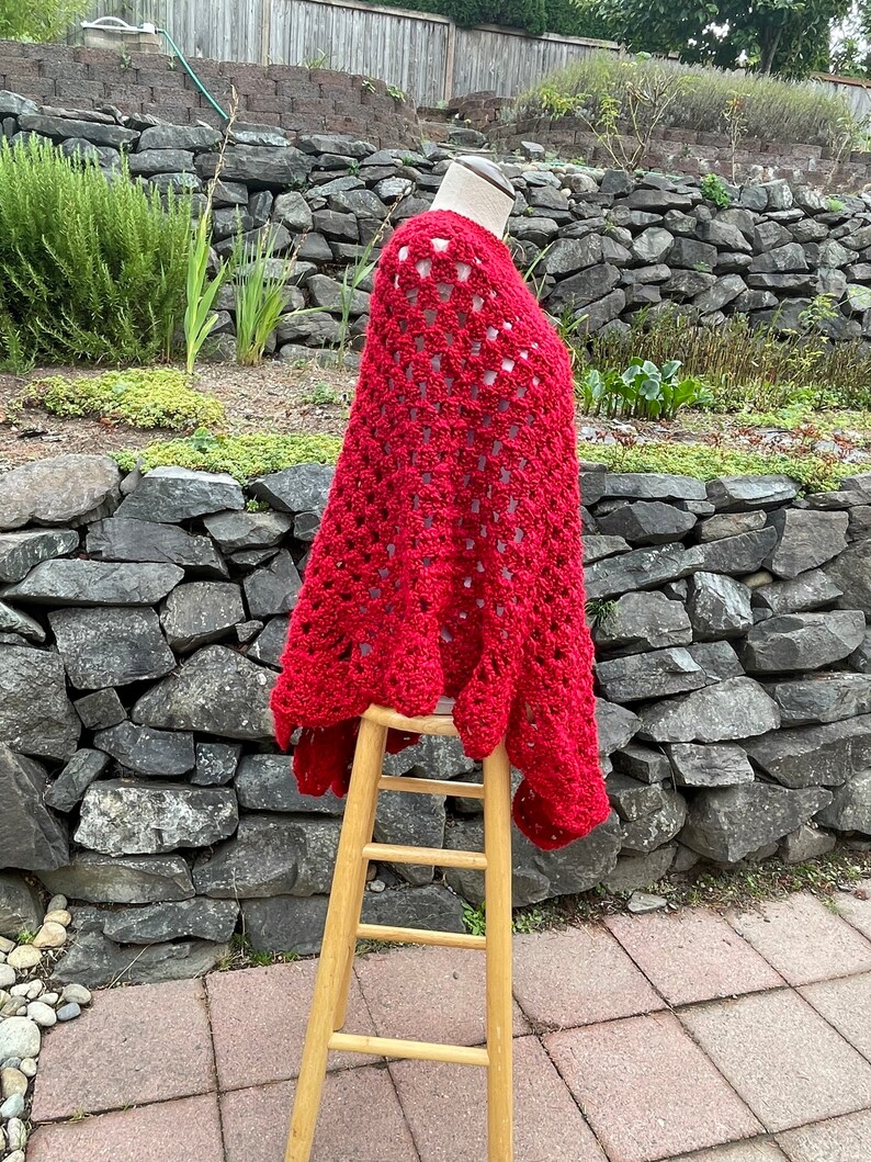 Coming Home Poncho, Scallop-edge Poncho, Martha Stewart Inspired Poncho ...