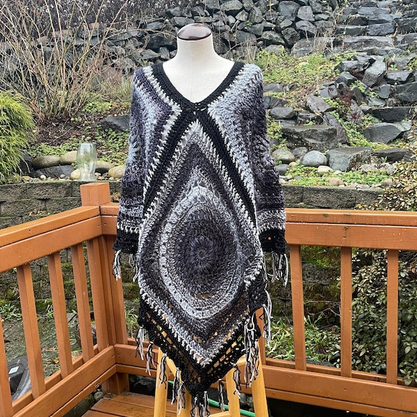 Granny Square Poncho - Etsy