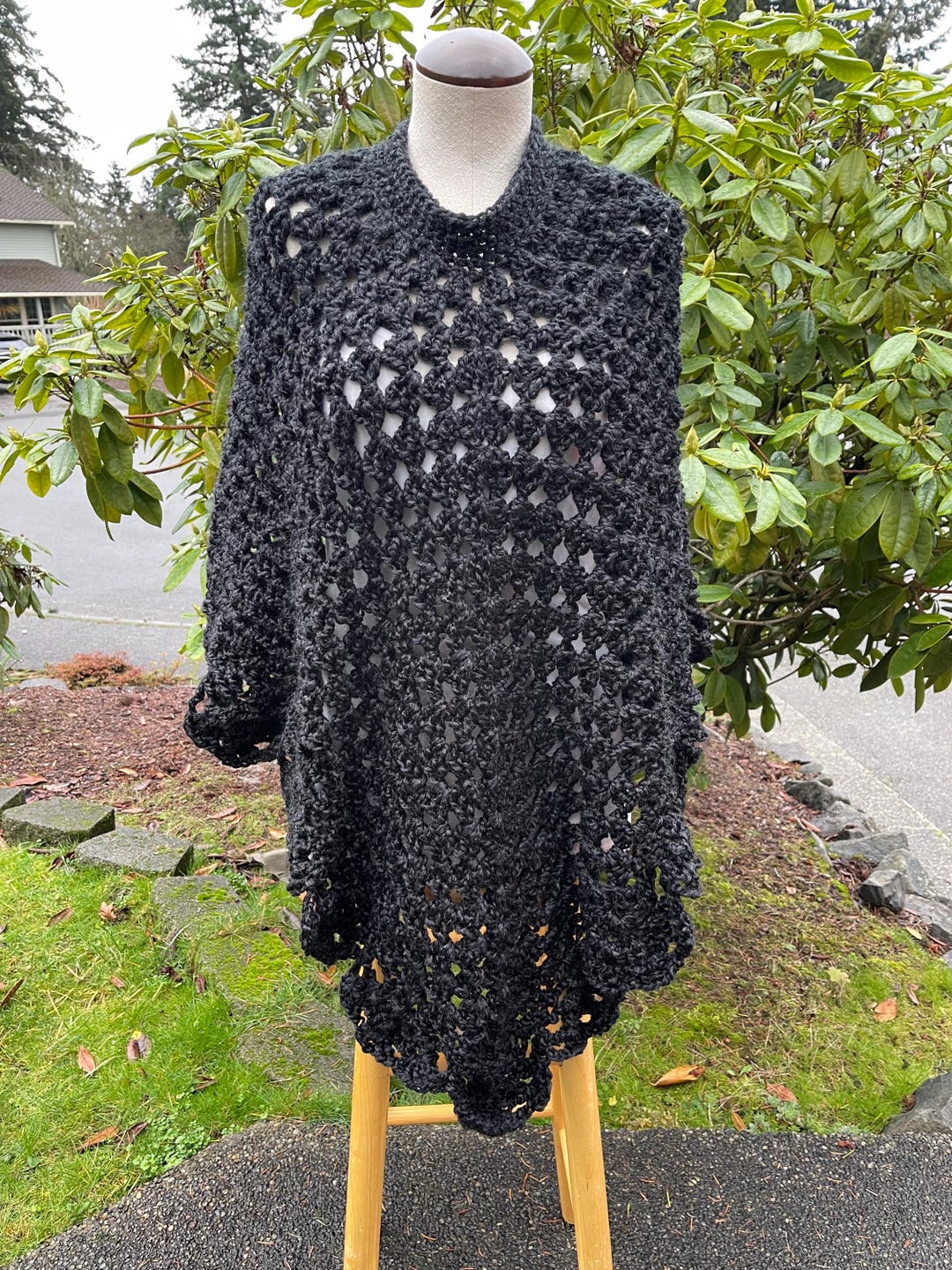 Coming Home Poncho, Scallop-edge Poncho, Martha Stewart Inspired Poncho ...
