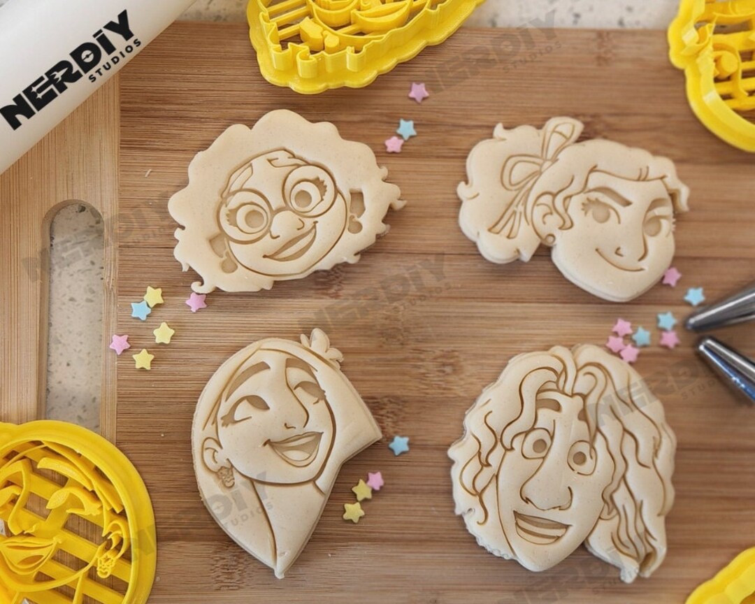 Encanto Cookie and Fondant Cutter Set of 4 With Mirabel, Isabella ...