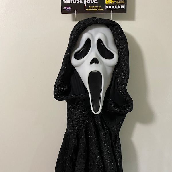 Scream 25th Anniversary Costume - Etsy