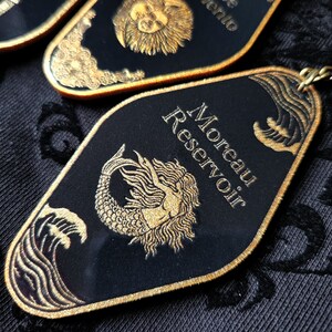 Resident Evil Village Motel Tag Keychains // RE8 Heisenberg Beneviento ...